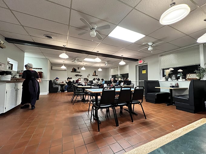 Where locals and tourists sit elbow to elbow, united by the universal language of "mmm" and "pass the syrup, please." 