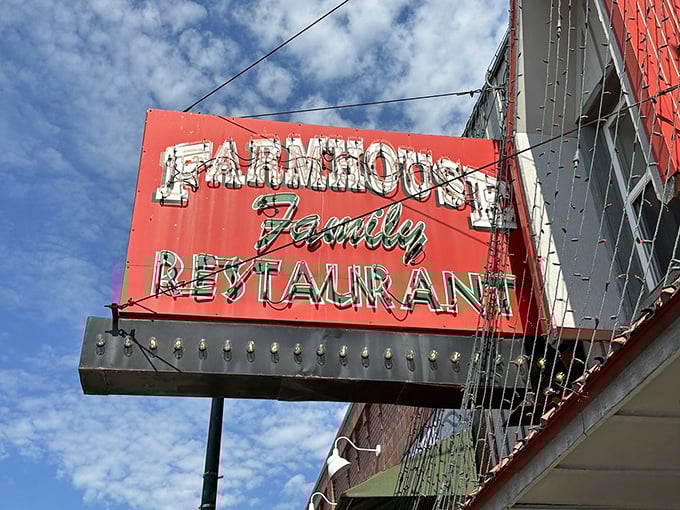 That weathered sign has been pointing hungry travelers toward happiness since Gerald Ford was president, and it's never steered anyone wrong.