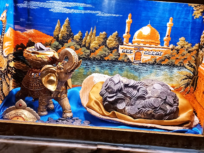 East meets West in this exotic treasure display, showcasing how piracy connected global cultures long before the internet made the world small.