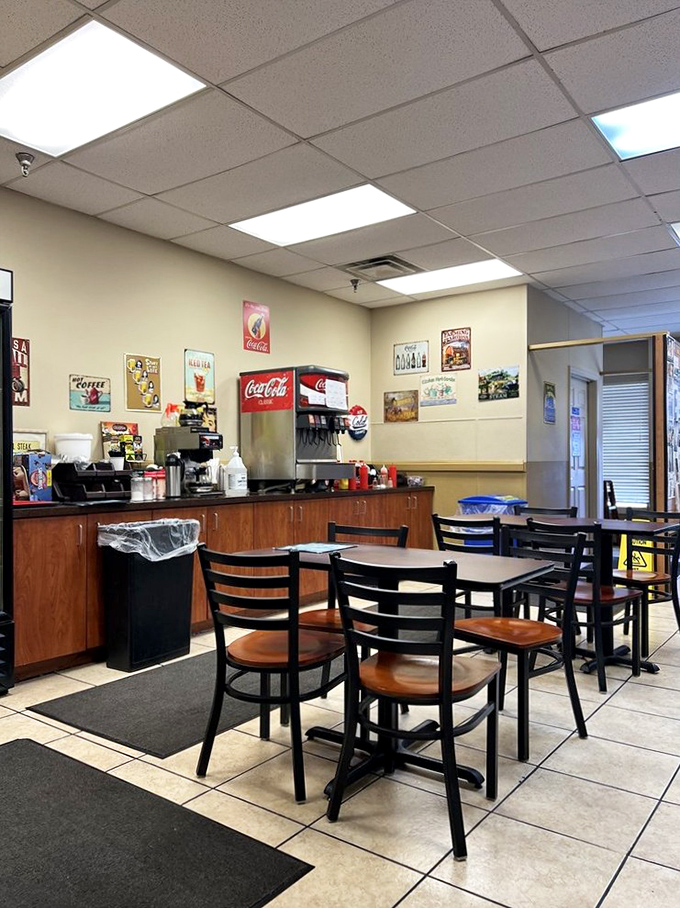 A dining room that says, "Stay awhile, we've got stories to tell." Clean, comfortable, and mercifully free of Edison bulbs or reclaimed wood from abandoned barns.