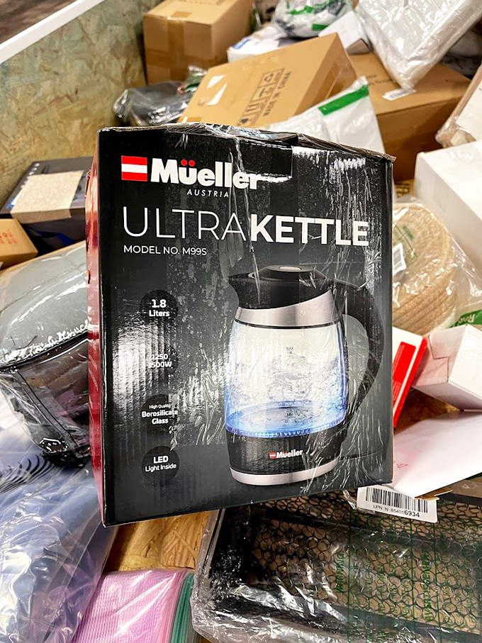 The Mueller UltraKettle &ndash; because even your morning cup of tea deserves a touch of European engineering and LED light show flair.
