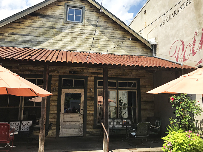 Fette Sau's industrial-chic vibe sets the stage for ribs that are both traditional and boundary-pushing&mdash;like comfort food with a PhD.