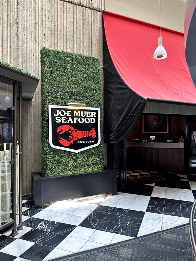 Joe Muer's sleek entrance with that dramatic green wall is basically the red carpet of the seafood world.