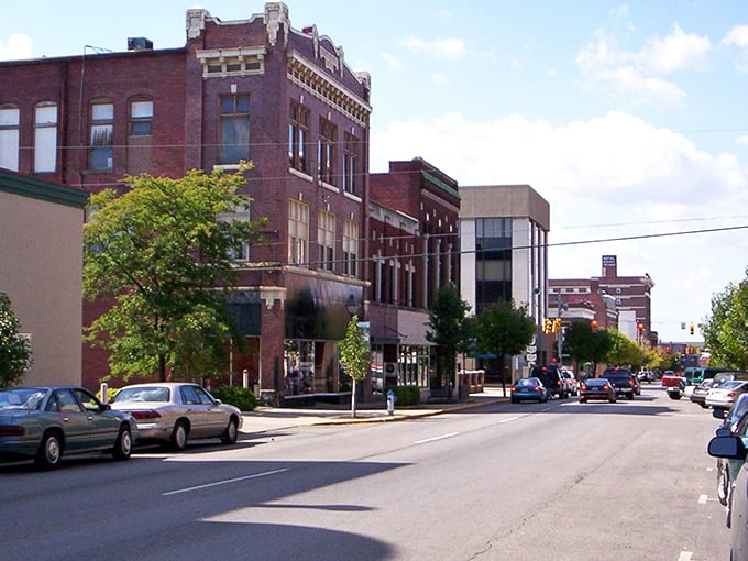 Marion's historic downtown buildings have witnessed generations of affordable living. If these bricks could talk, they'd say "great value!"