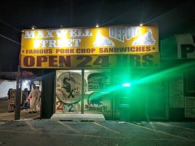 Maxwell Street Depot's 24-hour glow is like finding an oasis at midnight when only fried seafood will do.