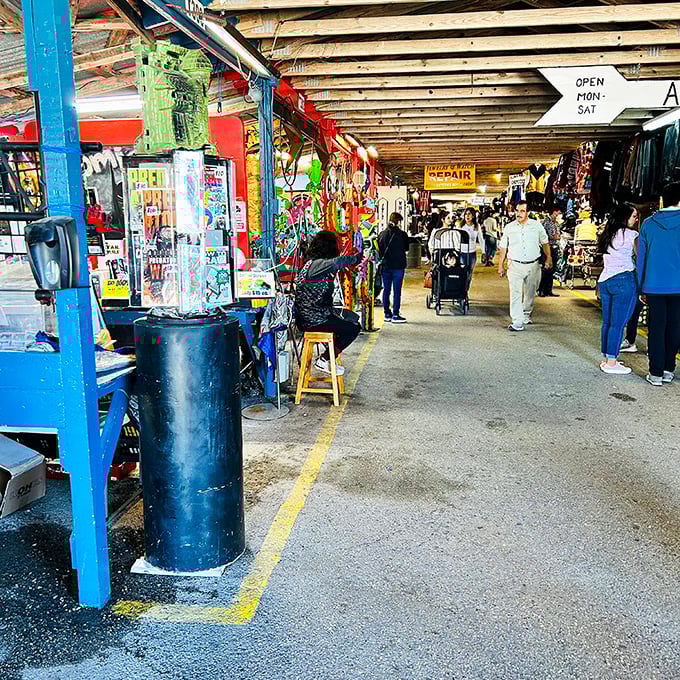 Shop 'til you drop, then keep going! This bazaar's endless corridor promises adventures for your eyes and steals for your wallet under one handy roof.