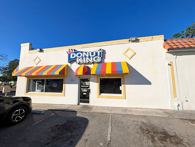 The humble exterior of Donut King belies its royal status among Florida's donut lovers. Long live the King!
