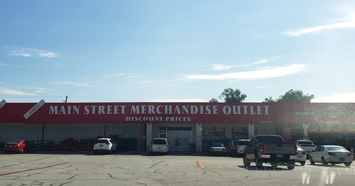 People Drive From All Over Arkansas For The Outrageously Good Bargains ...
