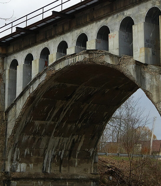 beautiful bridge indiana horror ftr
