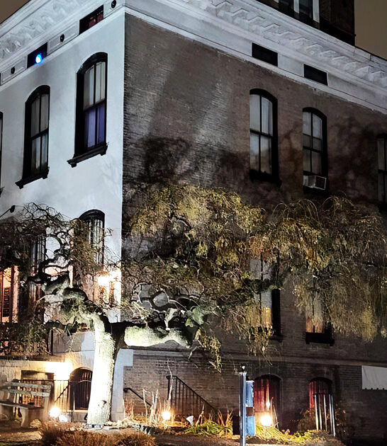 beautiful mansion missouri horror ftr