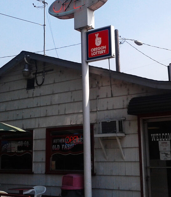 best oregon burger joint ftr