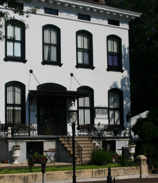 bizarre mansion missouri eerie ftr