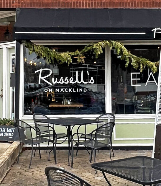 cinnamon roll missouri restaurant ftr