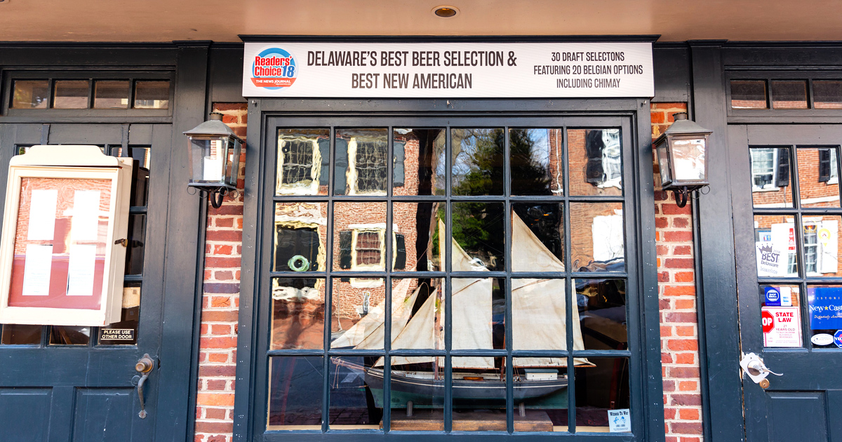 This Colonial-Themed Tavern In Delaware Will Make You Feel Like You ...