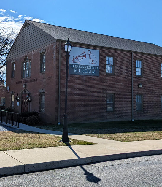delaware bizarre victrola museum ftr
