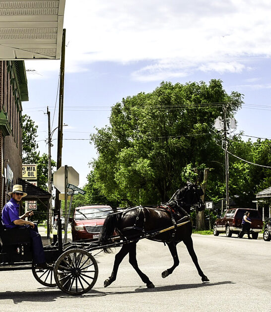 dreamy amish missouri town ftr