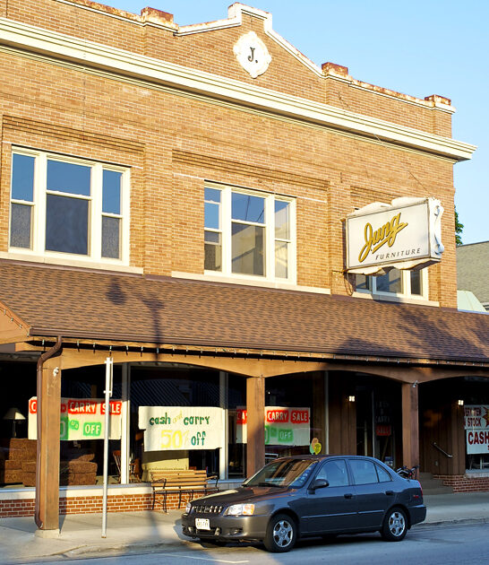 jung furniture in cedarburg, wisconsin