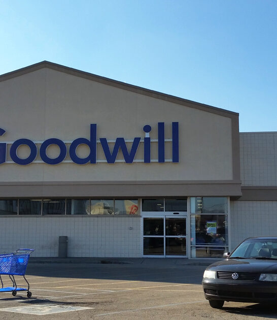 enormous indiana secondhand shop ftr