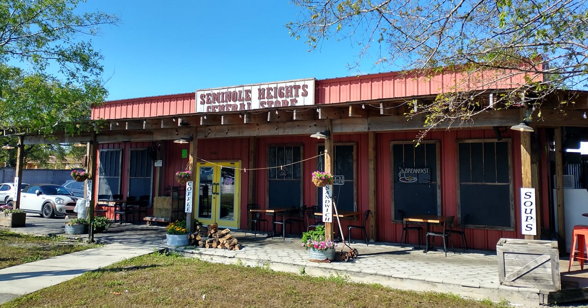 The Middle-Of-Nowhere General Store In Florida That Secretly Serves The ...
