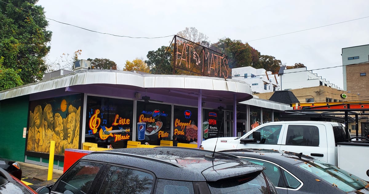 The Unassuming Restaurant In Georgia That Locals Swear Has The State’s ...