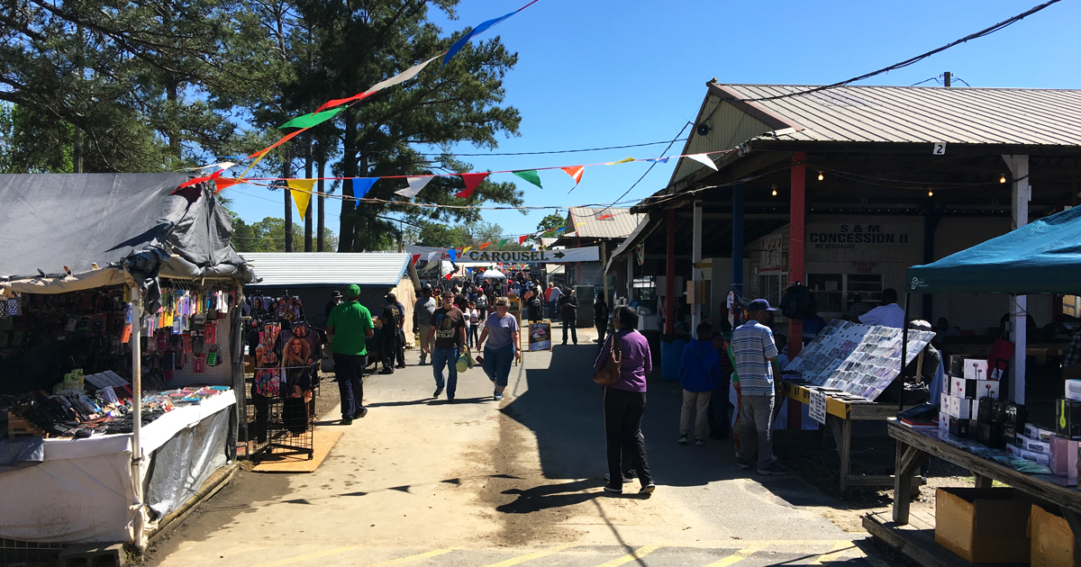 Georgians Are Flocking To This Enormous Bazaar That’s Almost Too Good ...