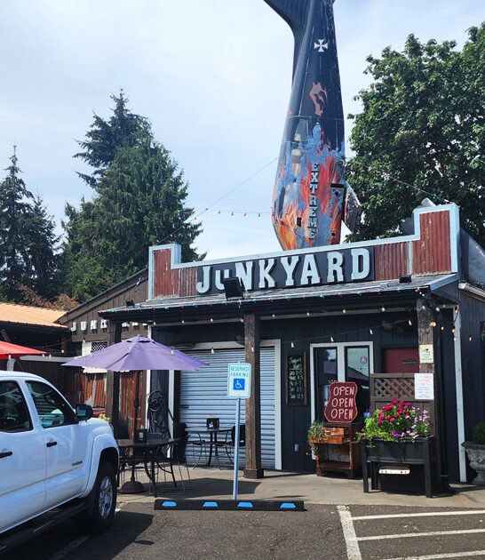 gigantic burgers oregon ftr