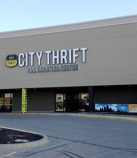 gigantic kansas thrift store ftr