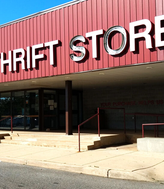 gigantic secondhand delaware shop ftr