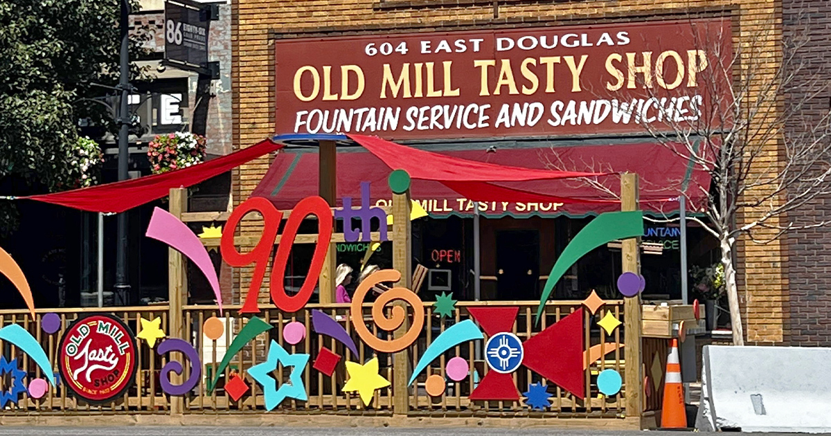 This Old-Fashioned Restaurant In Kansas Has Reuben Sandwiches So Good ...
