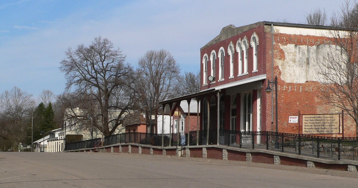 7 Gorgeous Small Towns In Nebraska That Are Perfect For A Memorial Day ...
