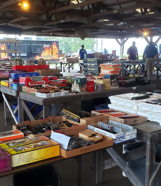 indoor flea market pennsylvania fttr