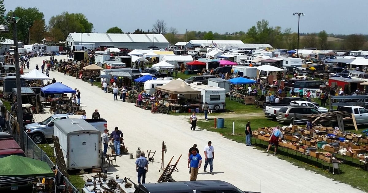 People From All Over Iowa Are Making Repeat Trips To These 6 Massive ...