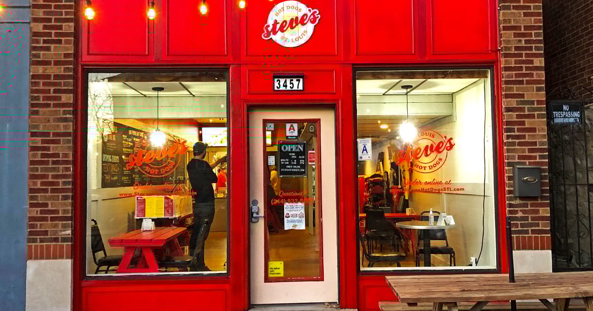 Missouri Locals Are Lining Up At This Hole-In-The-Wall Restaurant For ...