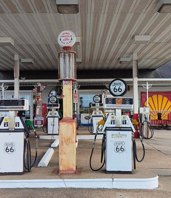 oddity bizarre store missouri ftr