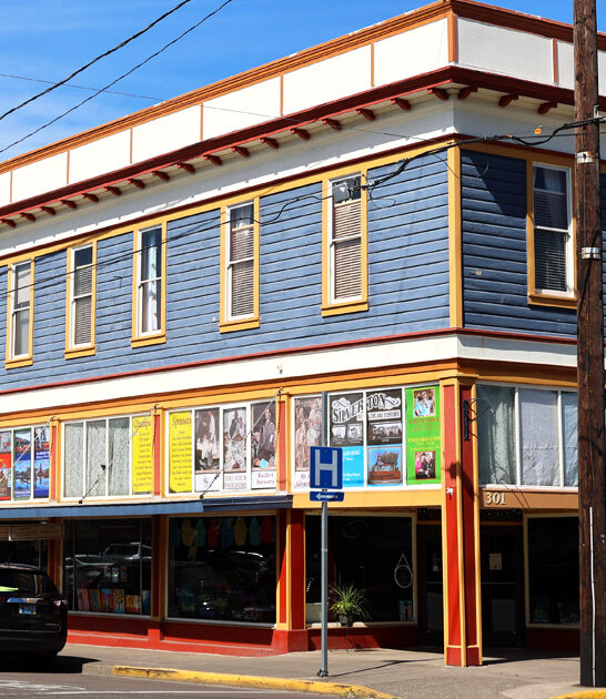 oregon cozy town adventure ftr