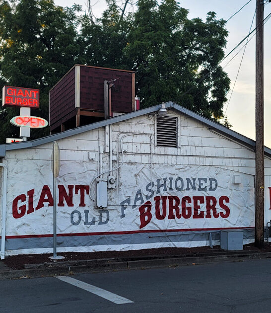 oregon delicious burgers restaurant ftr