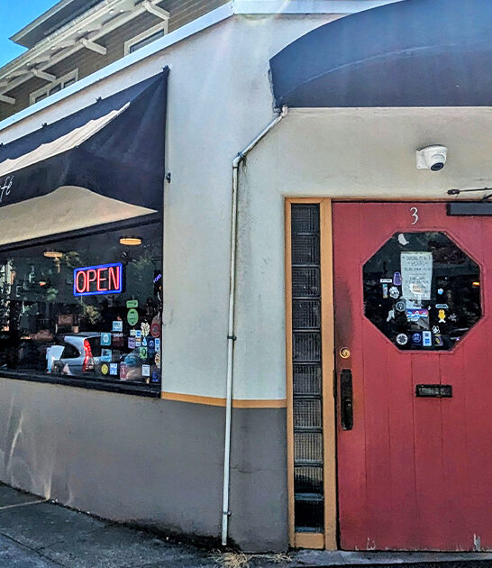 oregon quirky cafe spring ftr