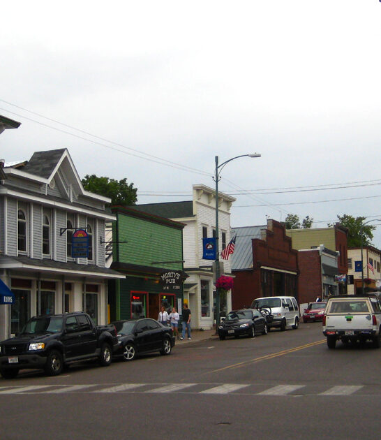 perfect charming towns wisconsin ftr