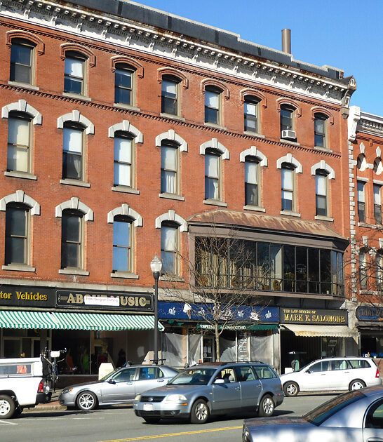 picturesque small towns massachusetts ftr