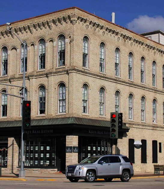 picturesque tiny towns wisconsin ftr