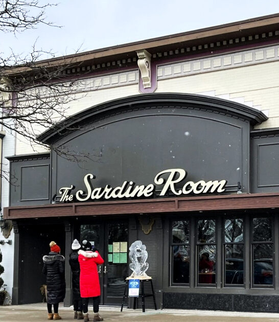 restaurants michigan superb seafood ftr