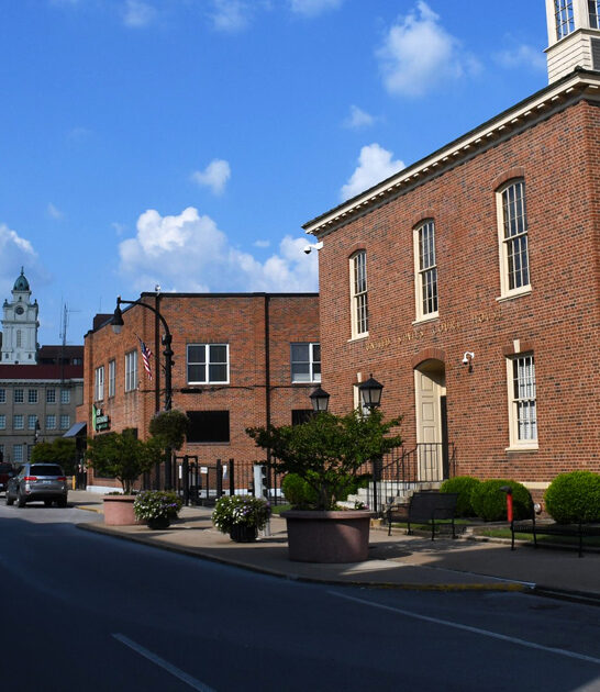 springtime small town kentucky ftr