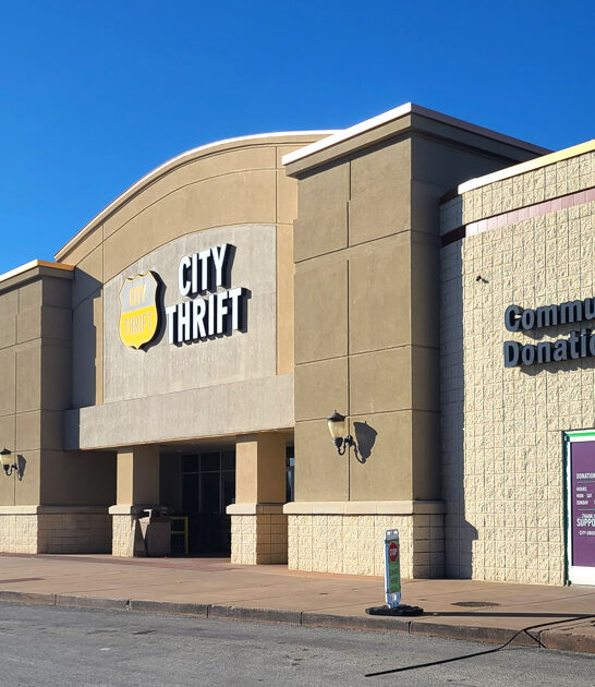 thrift store enormous kansas ftr