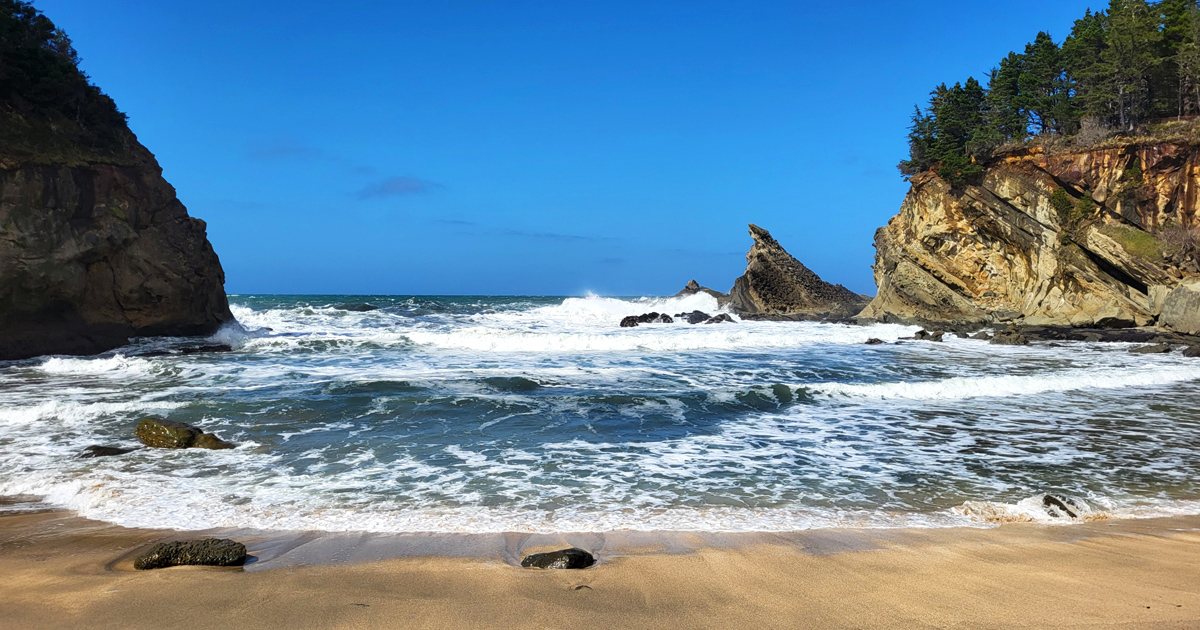 The Tiny But Mighty State Park In Oregon That’s Perfect For A Spring ...