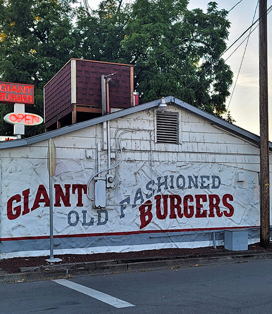 unassuming restaurant oregon cheeseburgers ftr