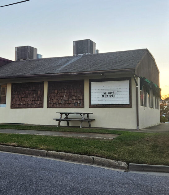 unassuming seafood joint virginia ftr
