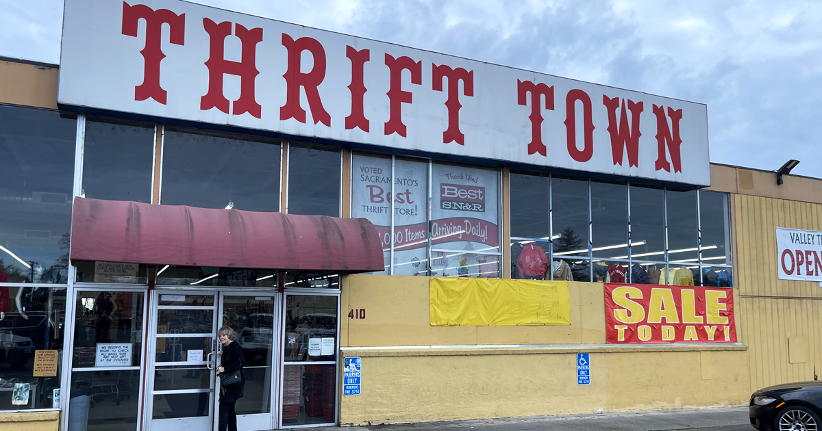 People Drive For Hours For The Unbeatable Bargains At This Enormous ...