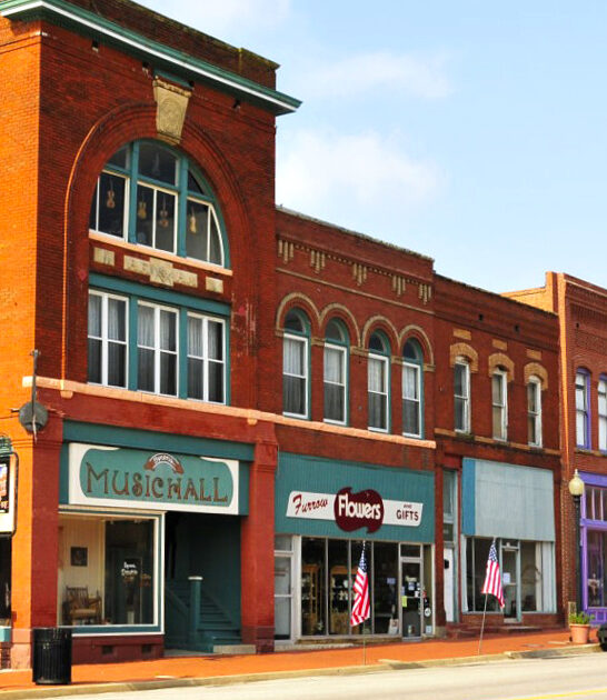 visit gorgeous oklahoma town ftr