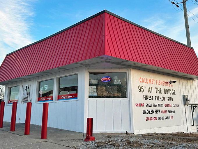The iconic red-roofed shack stands proudly at 95th Street Bridge, a beacon of seafood excellence that's been drawing Chicagoans for generations.