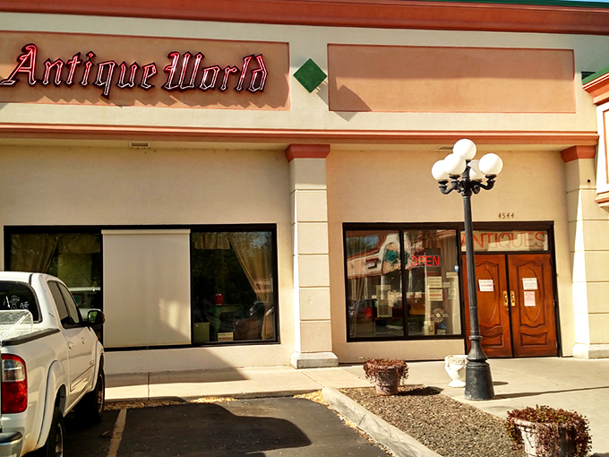 The unassuming exterior of Antique World Mall belies the time-traveling adventure waiting inside. Like a TARDIS for treasure hunters!